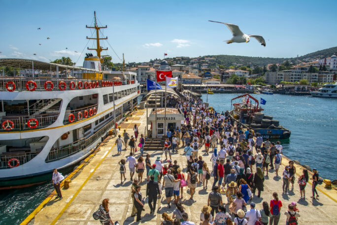 Visiting Istanbul in September: Weather, What to Wear, Local Tips