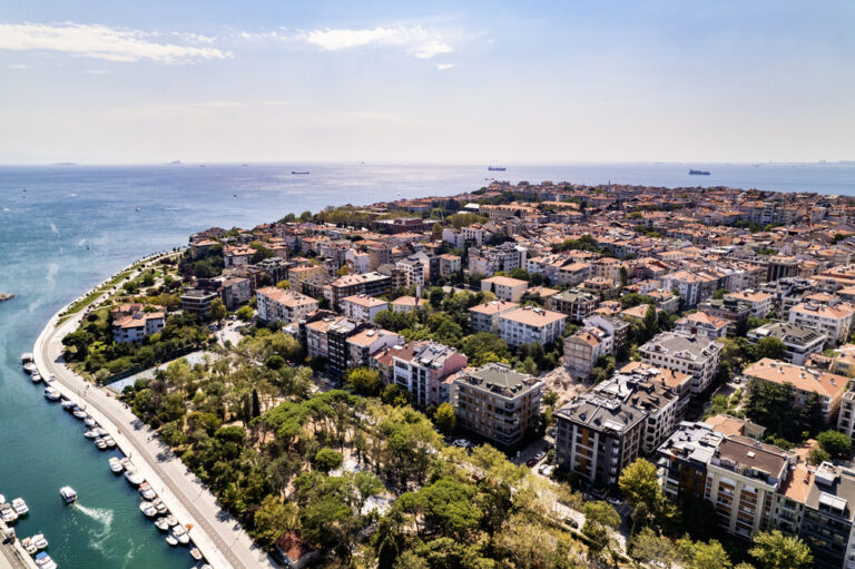 Explore Moda Istanbul Guide: Things to Do, Eat, Stay & Local Tips ...
