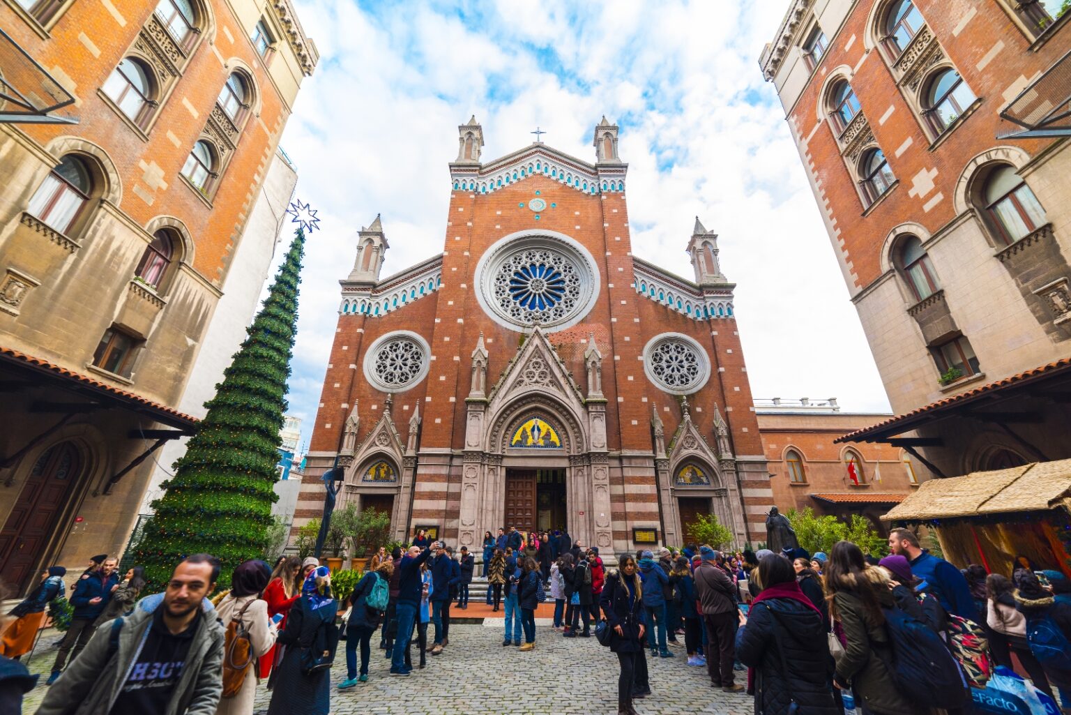 The Most Beautiful and Historic Churches to Visit in Istanbul
