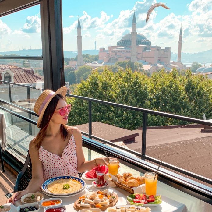 Explore Sultanahmet, Istanbul: Things to Do, See – Our Best Tips