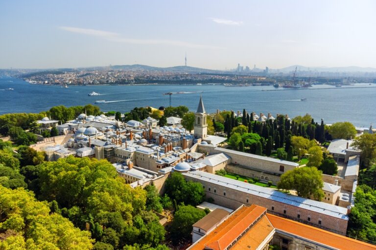 Visiting Topkapi Palace: First Time Visitor Guide to Tickets, Harem